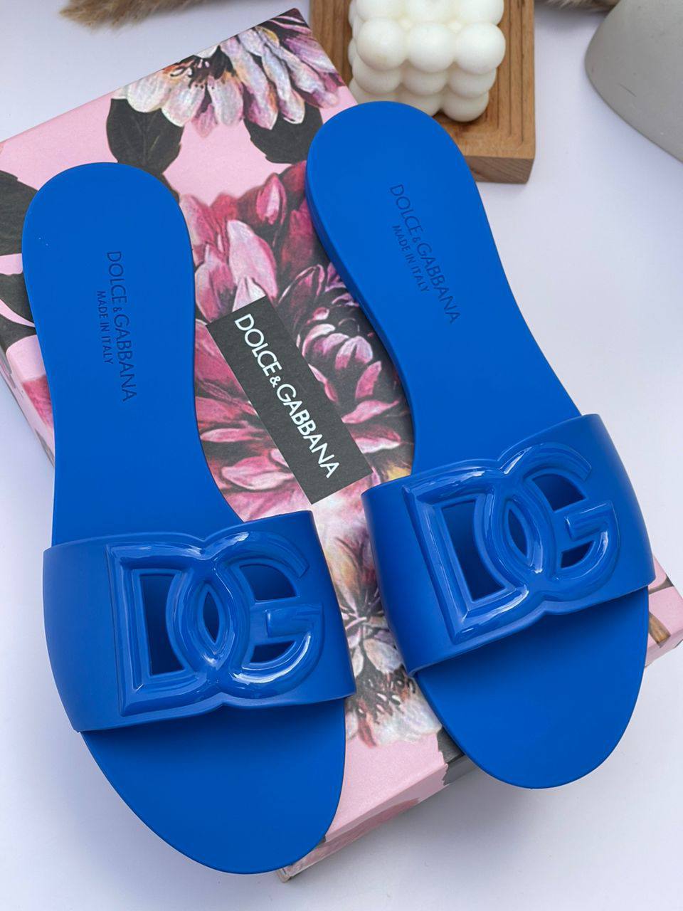 D&G Slippers – Top's World Fashion